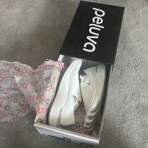 Shoes | Peluva White Barefoot Shoes | Poshmark